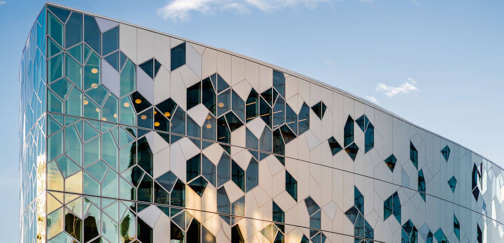 Specifying MCM - Metal Architecture