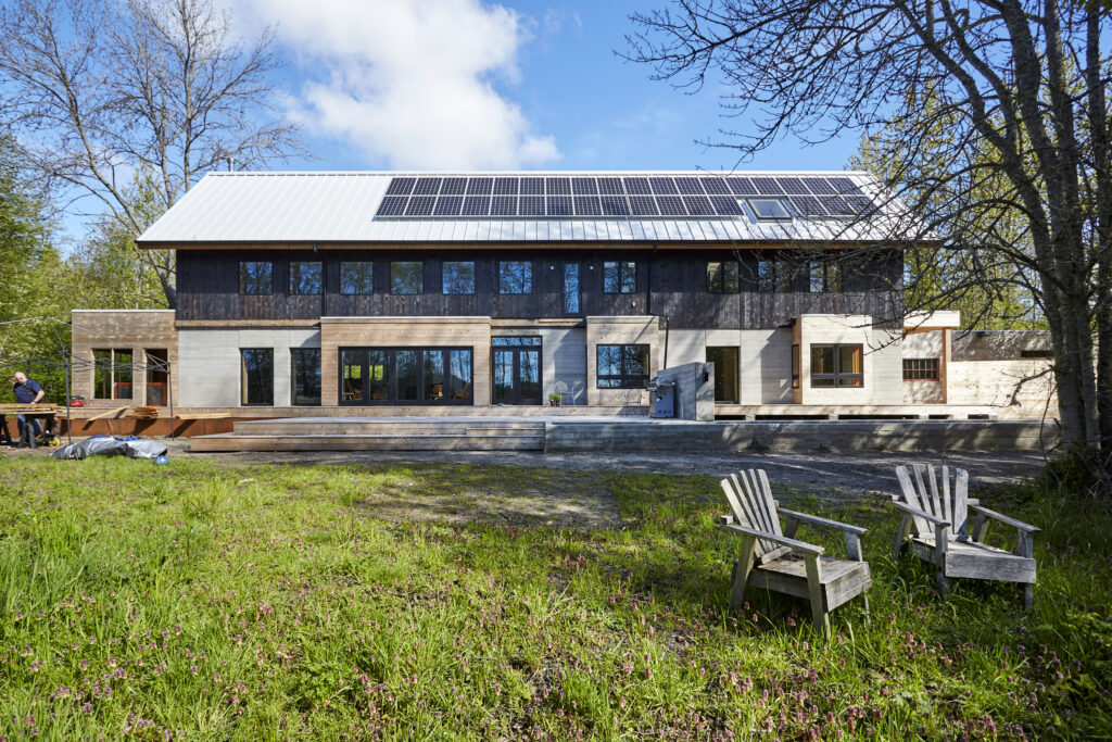 Smartly Capped - Metal Architecture