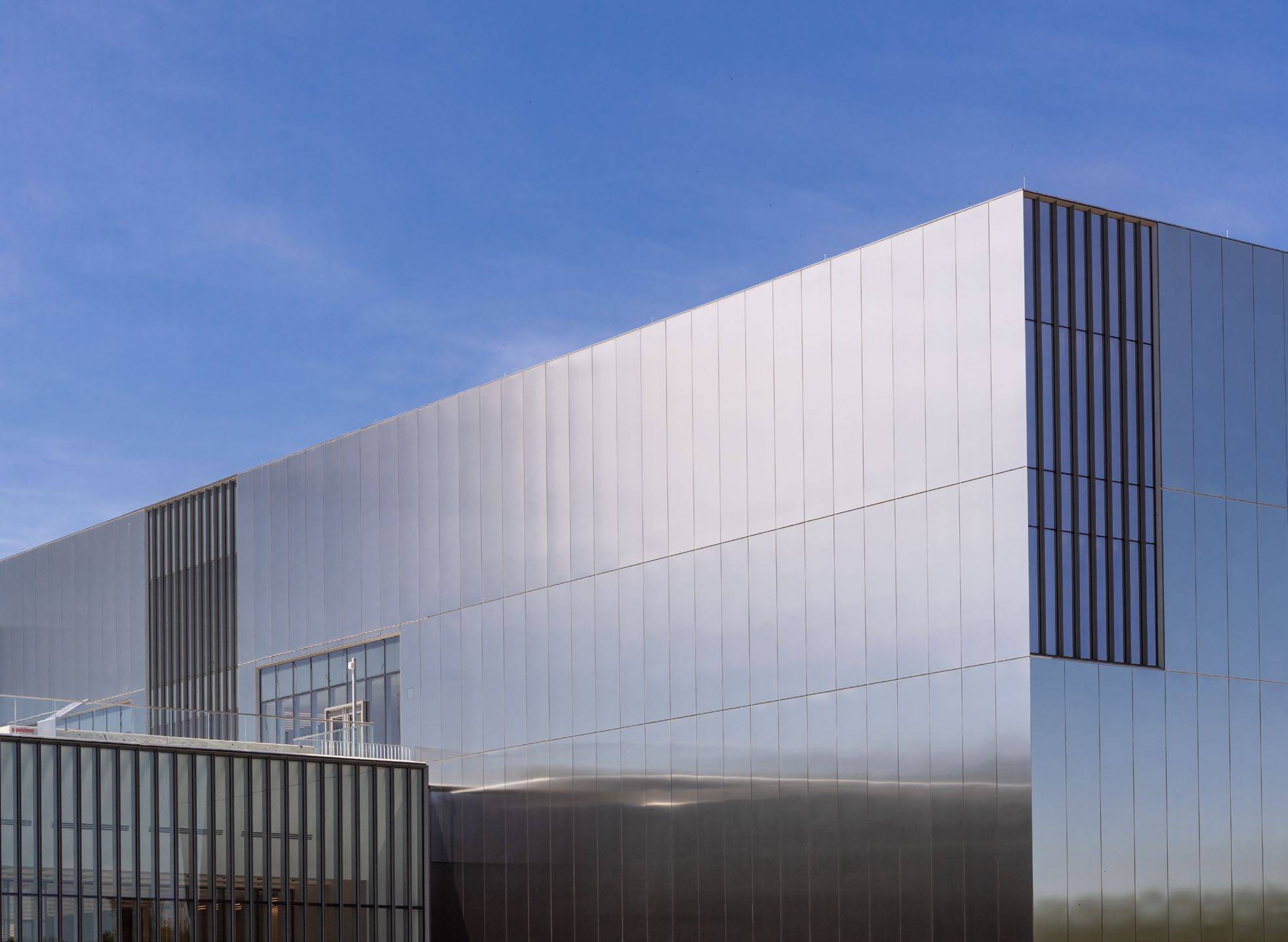 Honoring the U.S. Army - Metal Architecture