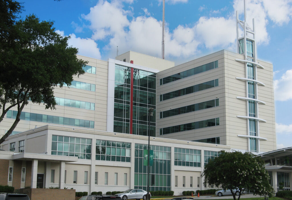 Hospital receives metal skin - Metal Architecture